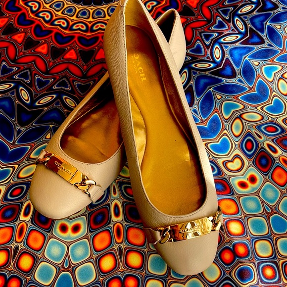 Shoes | Coach Flats 85 Gorgeous Bone Color Like New Shoes | Poshmark